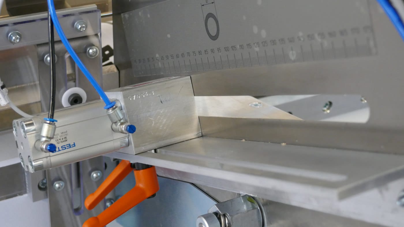 Universal multi ID cutter UNI 15-1000A - Adolf Brodbeck Maschinenbau ...